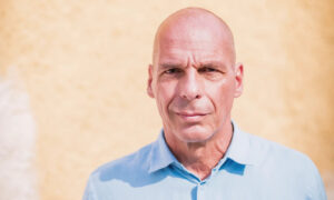 Yanis Varoufakis sobre tecnofeudalismo: big techs moldam sistema ...